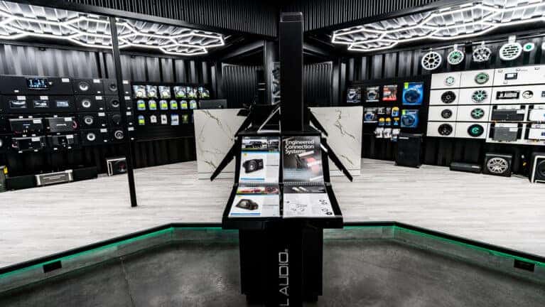 August Luxury Motorcars - Luxury & Exotic Car Dealership in Canada