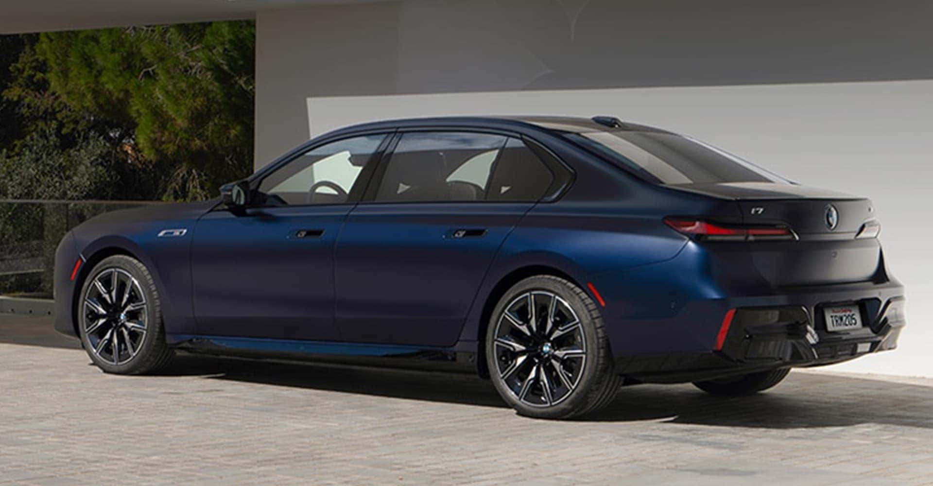 2025 BMW i7 For Sale In St. Louis | BMW of West St. Louis