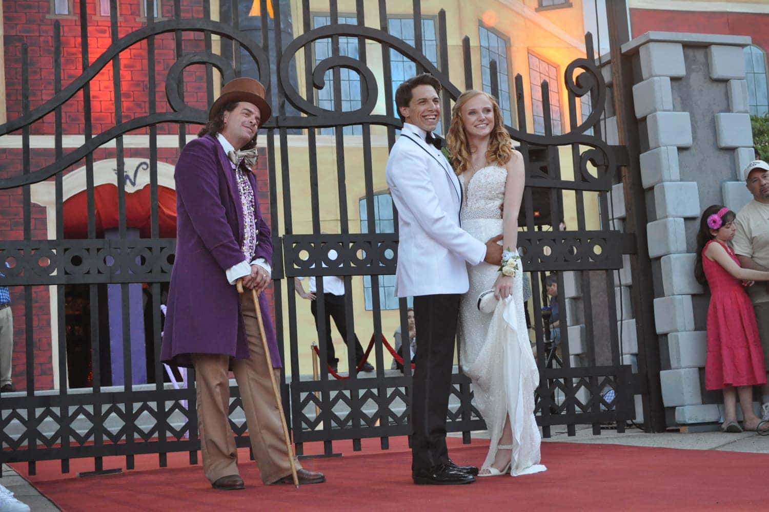 BMW Hosts Hole-in-One Event for Port Jeff Prom | Competition BMW of ...