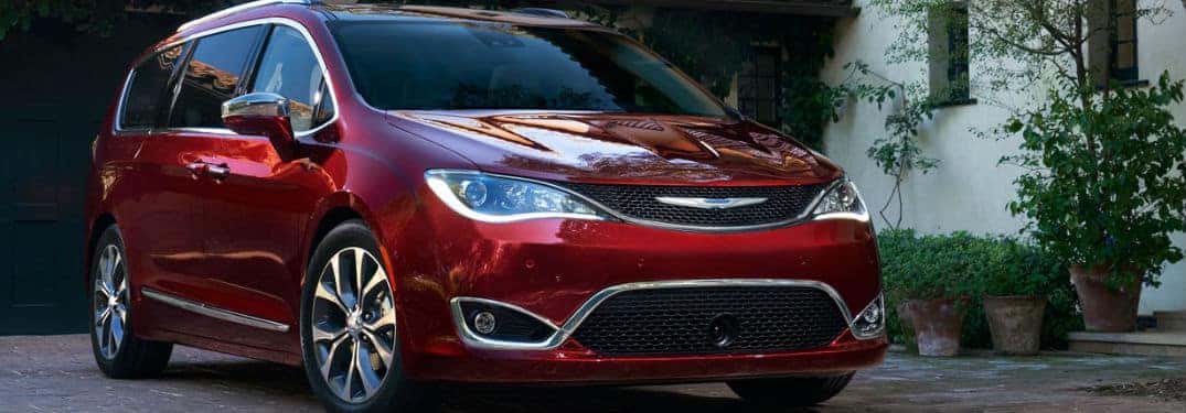2018 Chrysler Pacifica S Package Information | Features, Cost | Sam ...